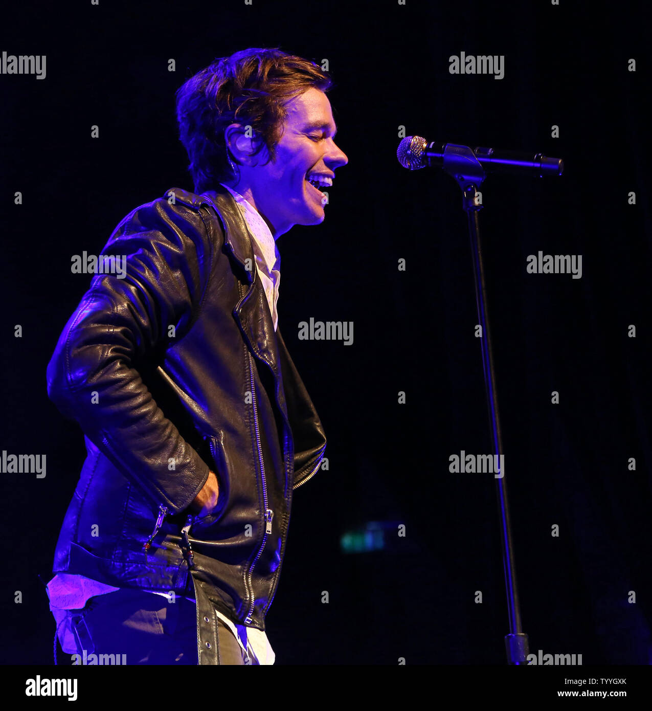 Nate ruess fun hi-res stock photography and images - Alamy