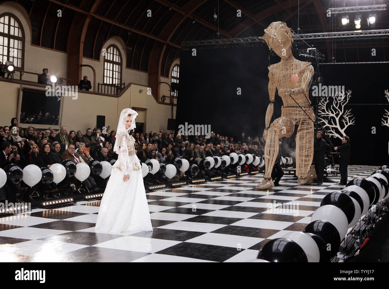 The giant mannequin hi-res stock photography and images - Alamy