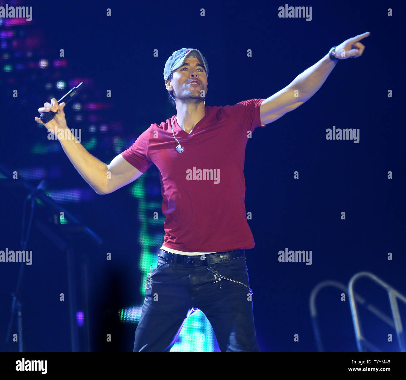 Enrique Iglesias performs in concert at the Palais Omnisports de Paris ...