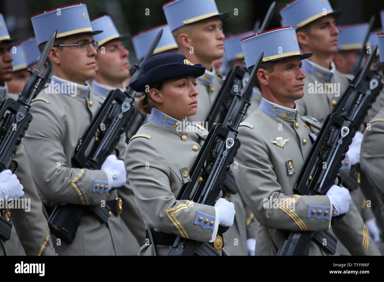 French soldiers march during the annual Bastille Day military parade ...