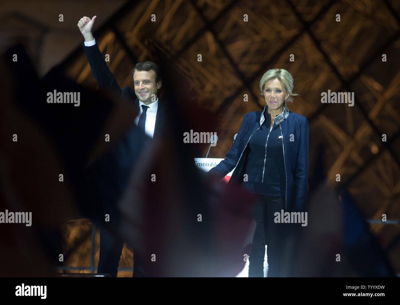 Emmanuel macron louvre hi-res stock photography and images - Alamy