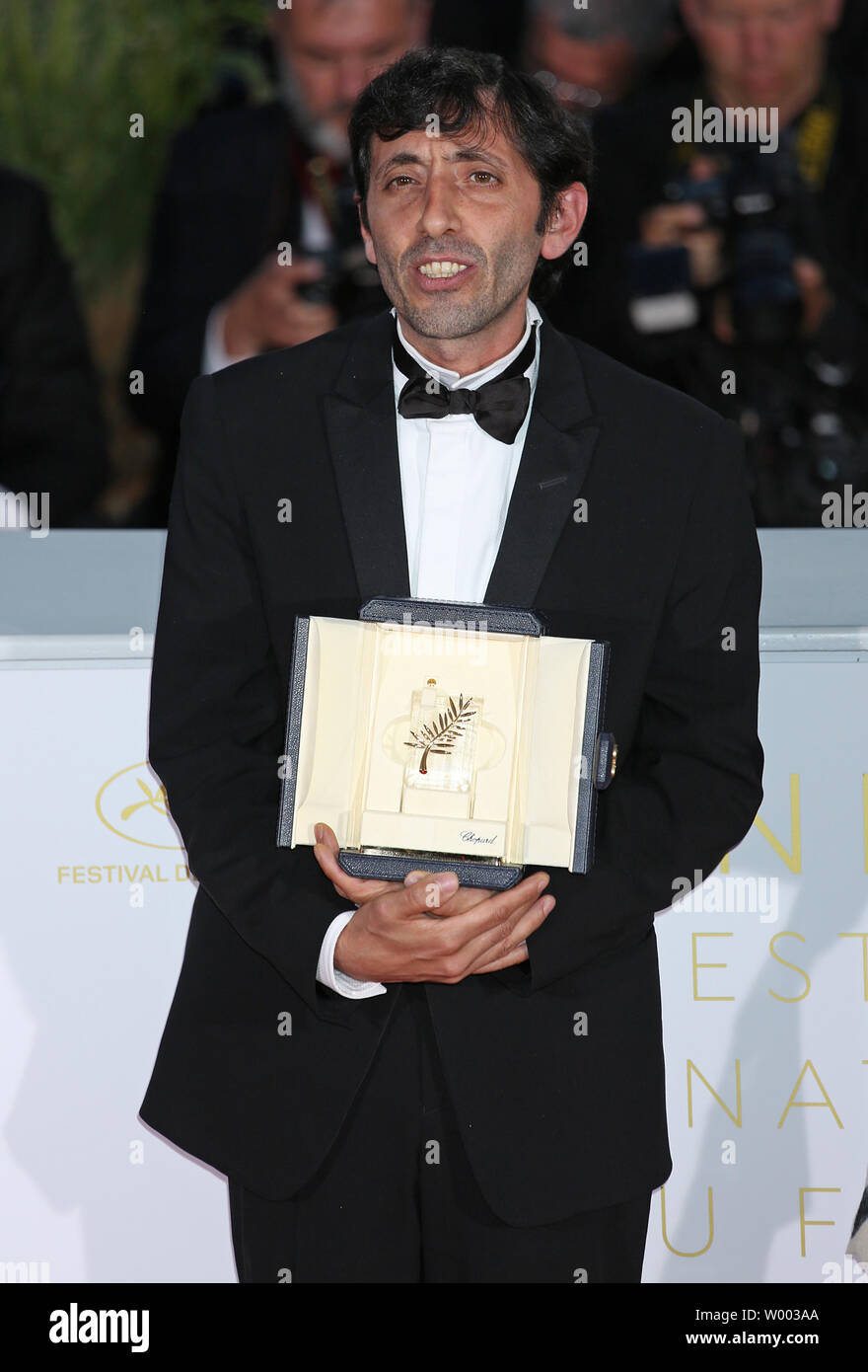 Marcello Fonte arrives at the award photocall after receiving the "Best ...