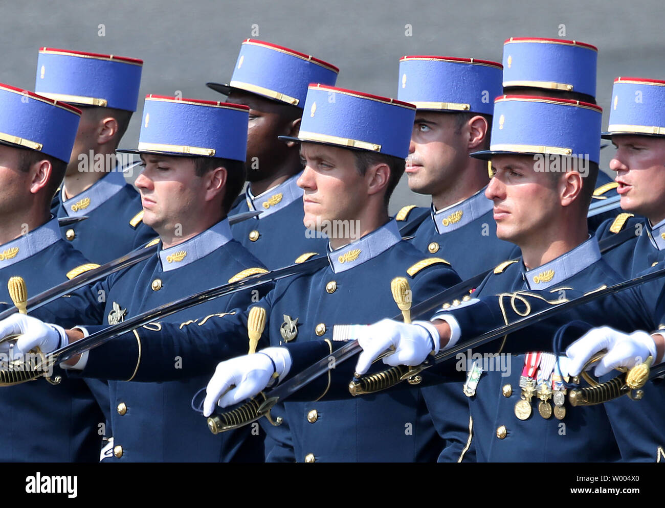 French soldiers march during the annual Bastille Day military parade ...