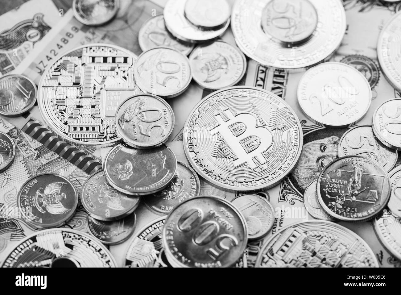 Bitcoin Black and White Stock Photos & Images - Alamy