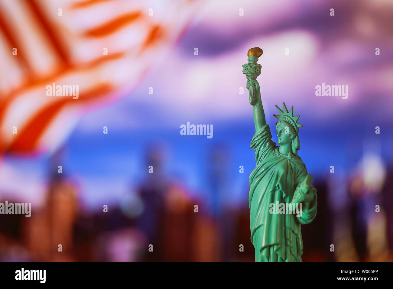 Lady liberty american flag hi-res stock photography and images - Alamy