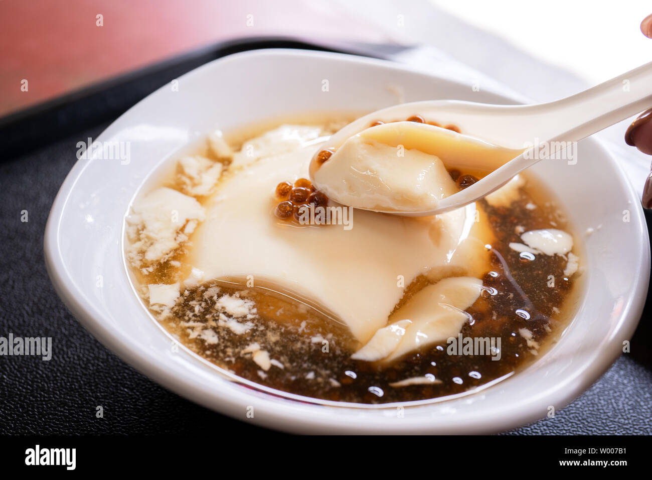 Syrup pudding in tray hi-res stock photography and images - Alamy