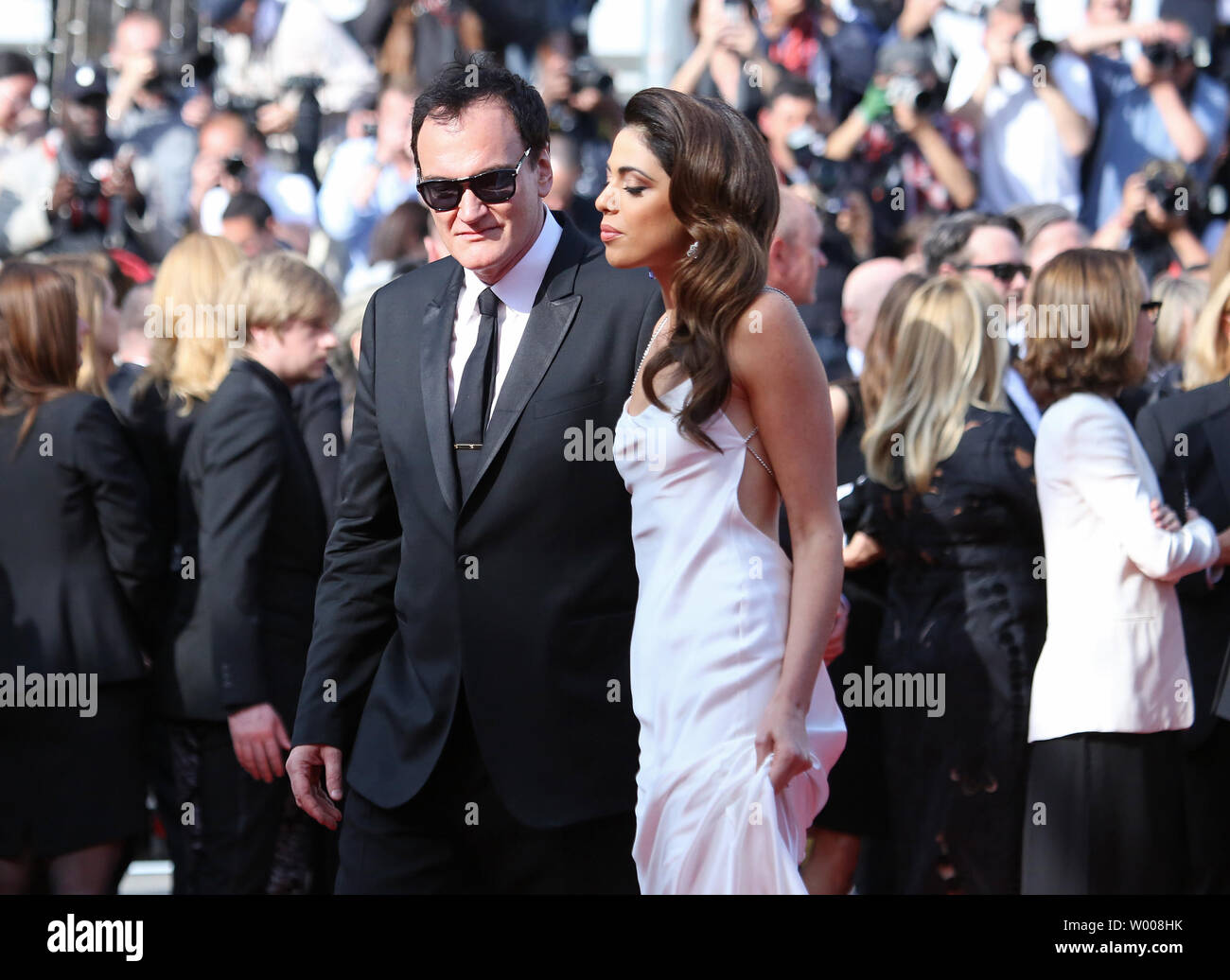 Quentin Tarantino and Daniela Pick arrive on the red carpet before the ...