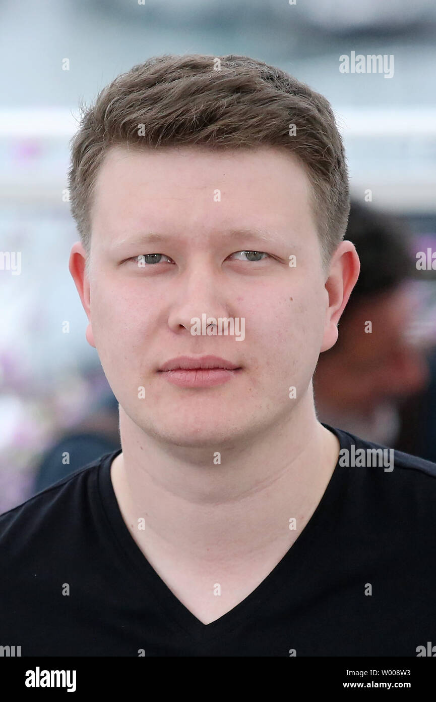 Nariman Aliev arrives at a photocall for the film "En Terre De Crimee ...