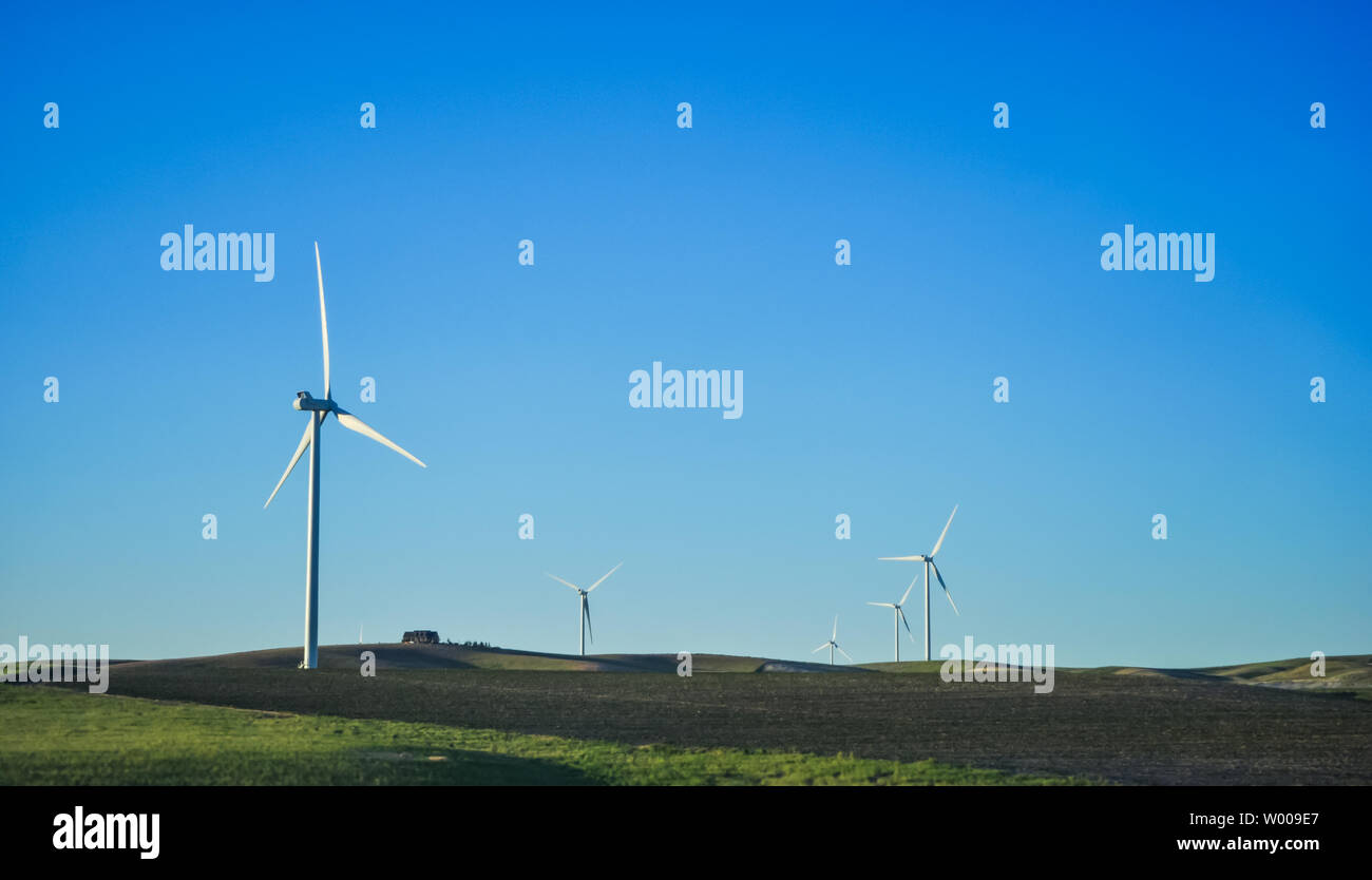 Prairie breeze wind energy farm hi-res stock photography and images - Alamy