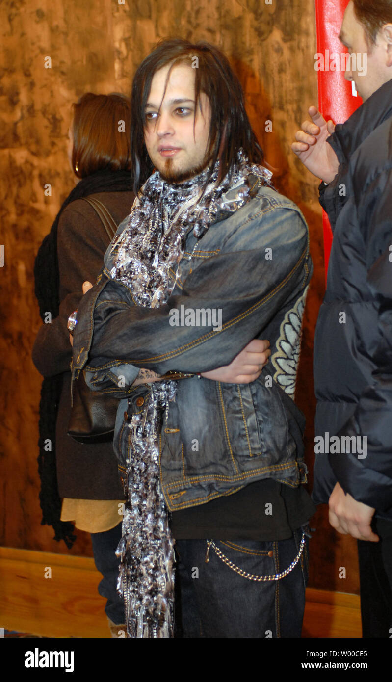 Saliva band hi-res stock photography and images - Alamy