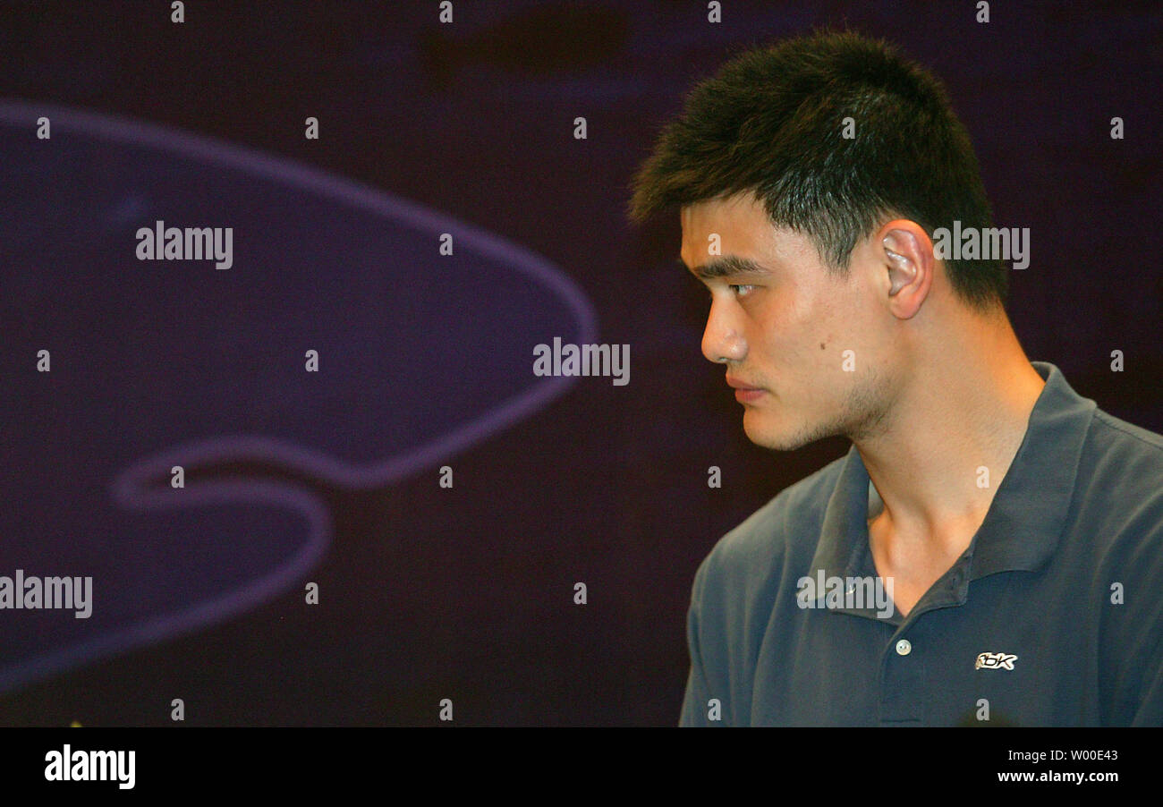 Save the species hi-res stock photography and images - Alamy