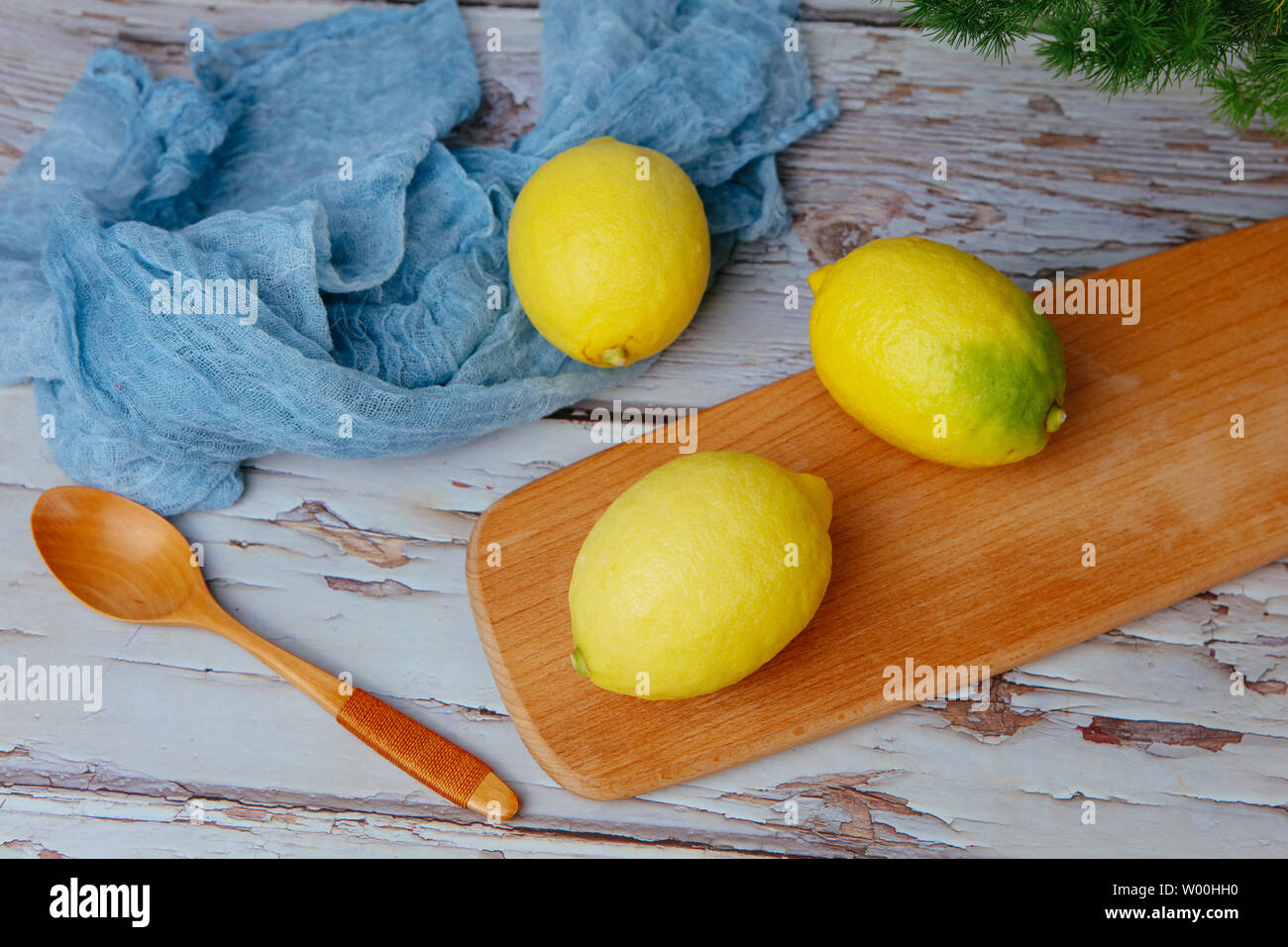 Fresh fruit, yellow lemon Stock Photo - Alamy