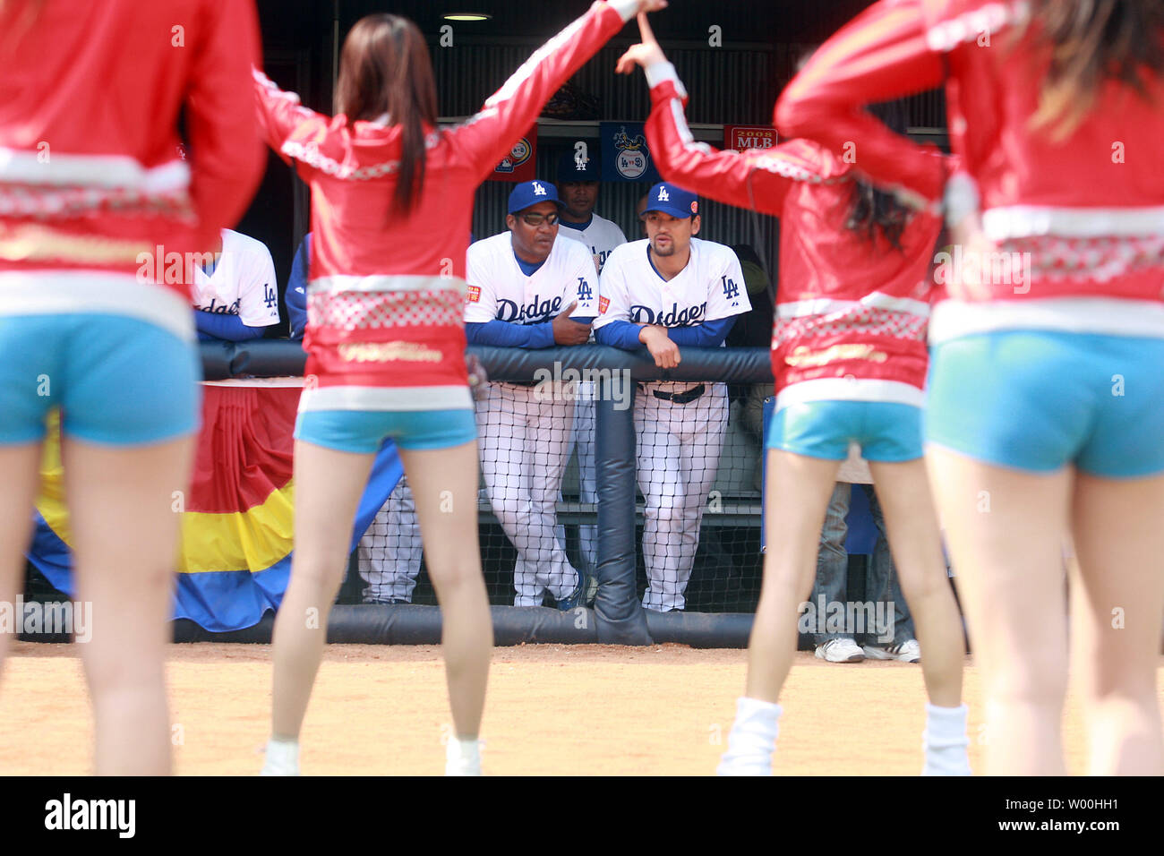 Chinese cheerleaders hi-res stock photography and images - Alamy
