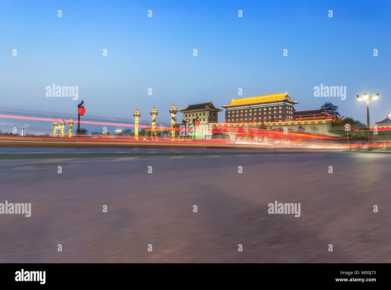 Night scenery and historical relics hi-res stock photography and images ...