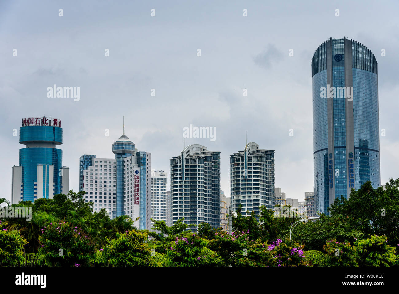Hainan haikou and longhua district hi-res stock photography and images ...