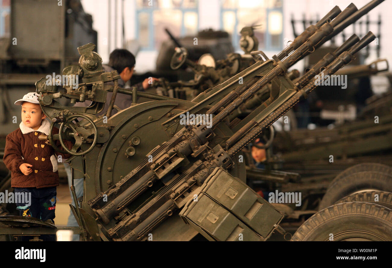 Old chinese gun on hi-res stock photography and images - Alamy