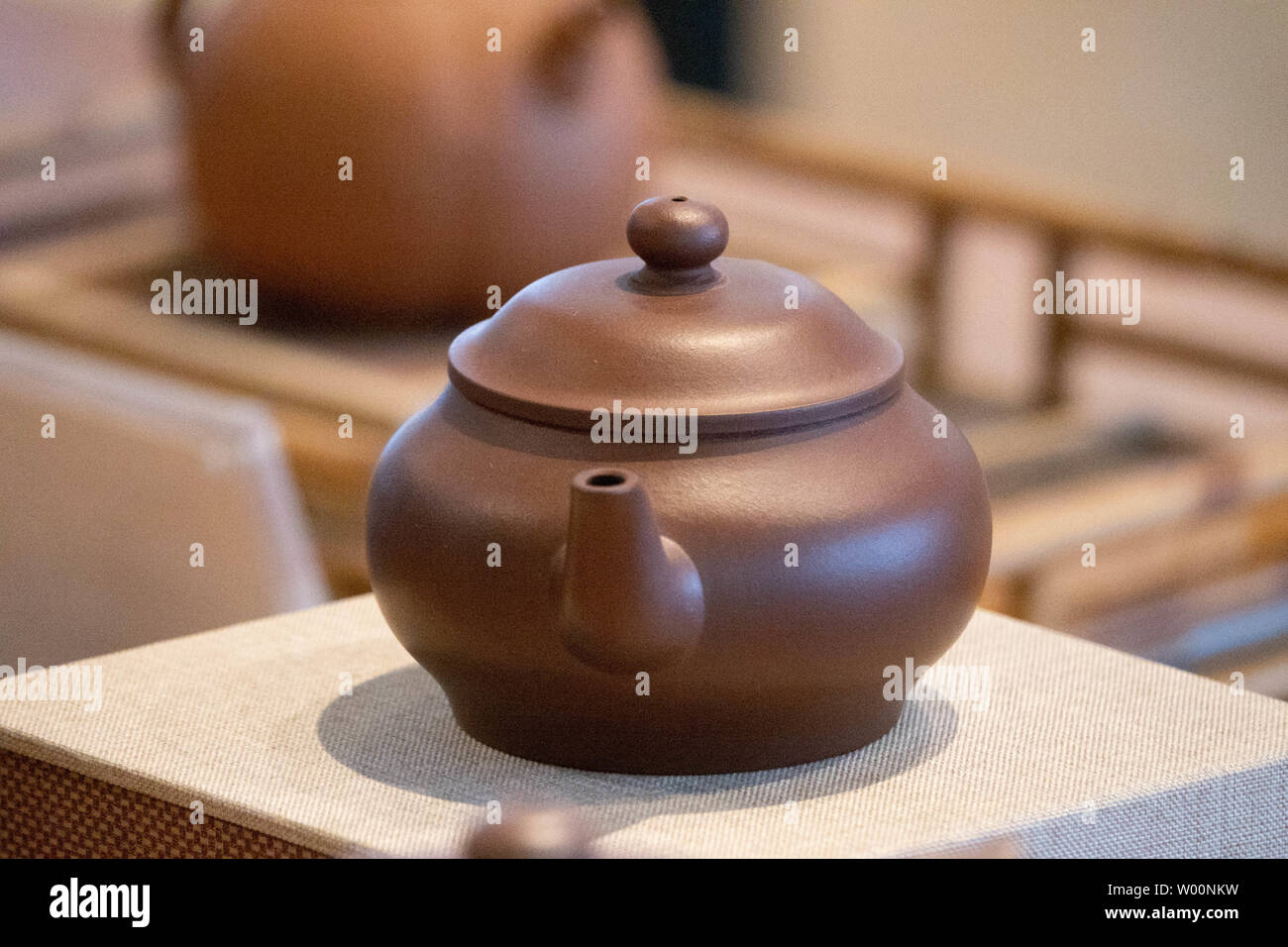 Sand pot hi-res stock photography and images - Alamy