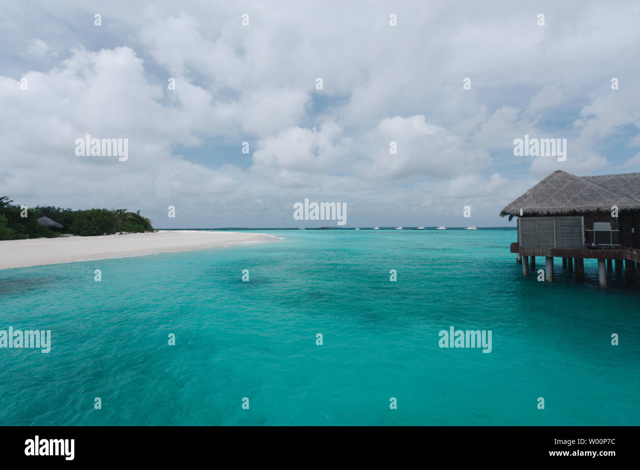 Resort Mecca The Beach House, Maldives Stock Photo - Alamy