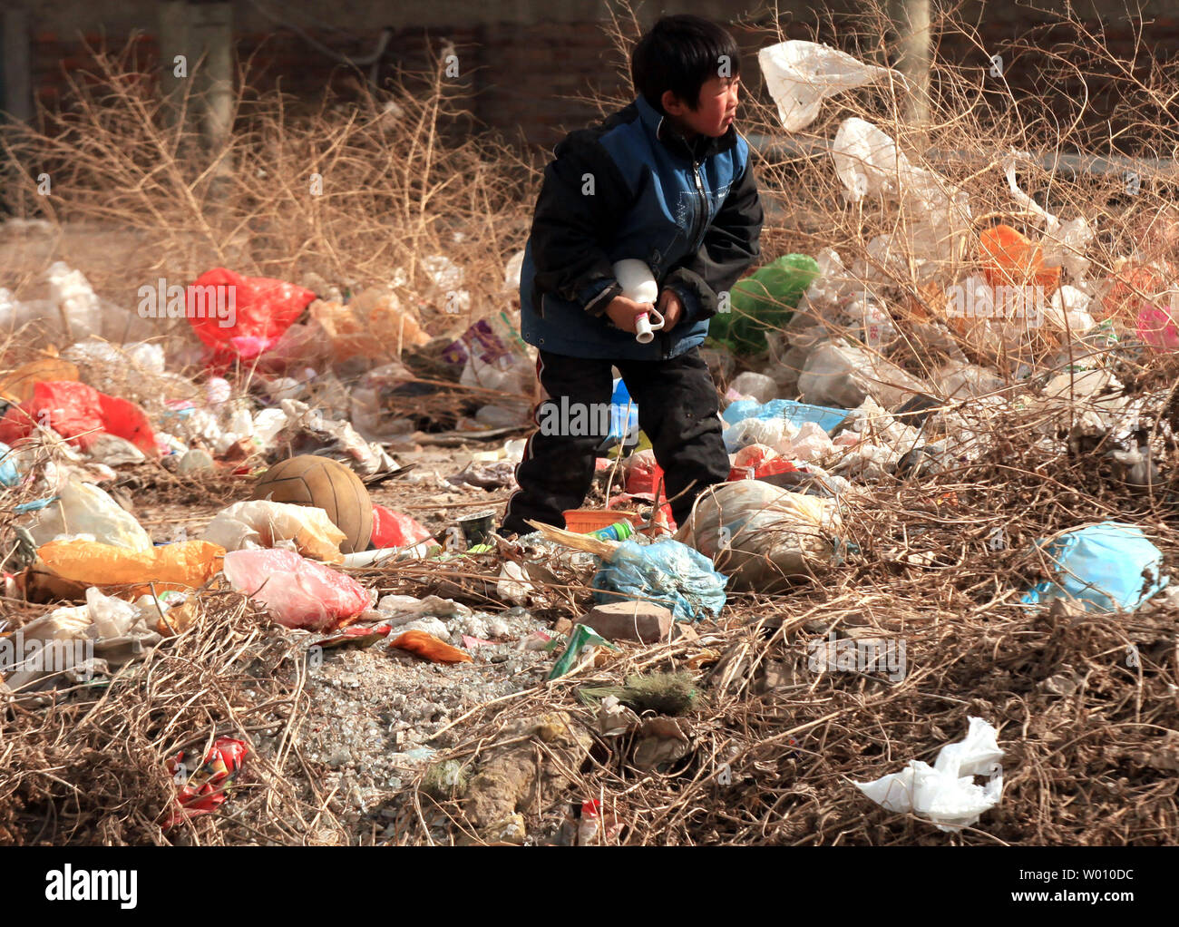 Polluted field in china hi-res stock photography and images - Alamy