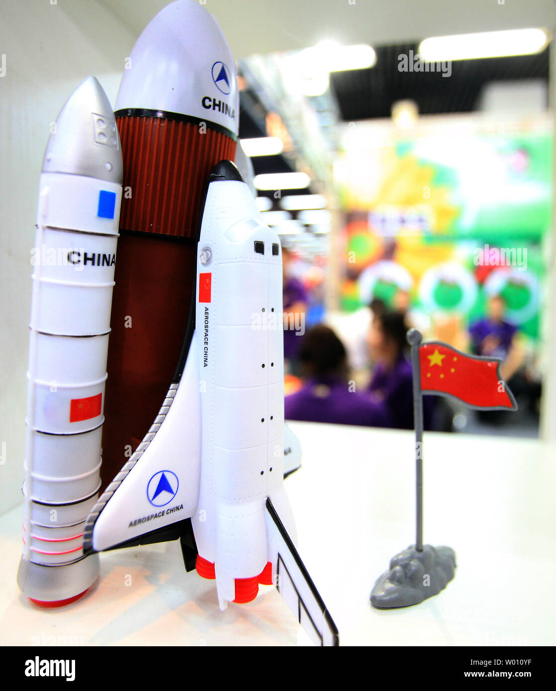 A Chinese company sells a 'Chinese Space Shuttle' model, which is ...