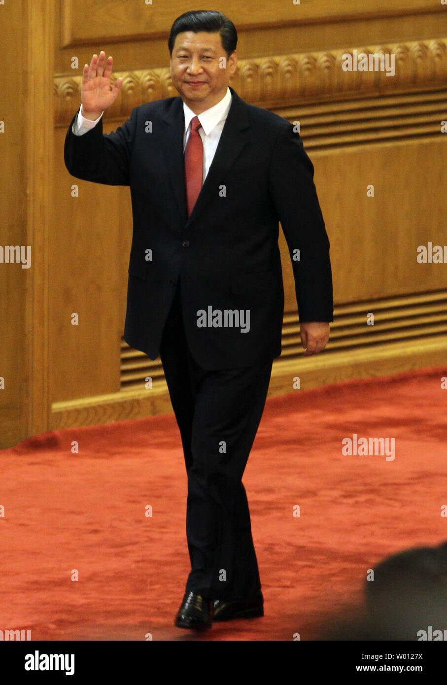 China's newly elected President Xi Jinping leads Politburo Standing ...