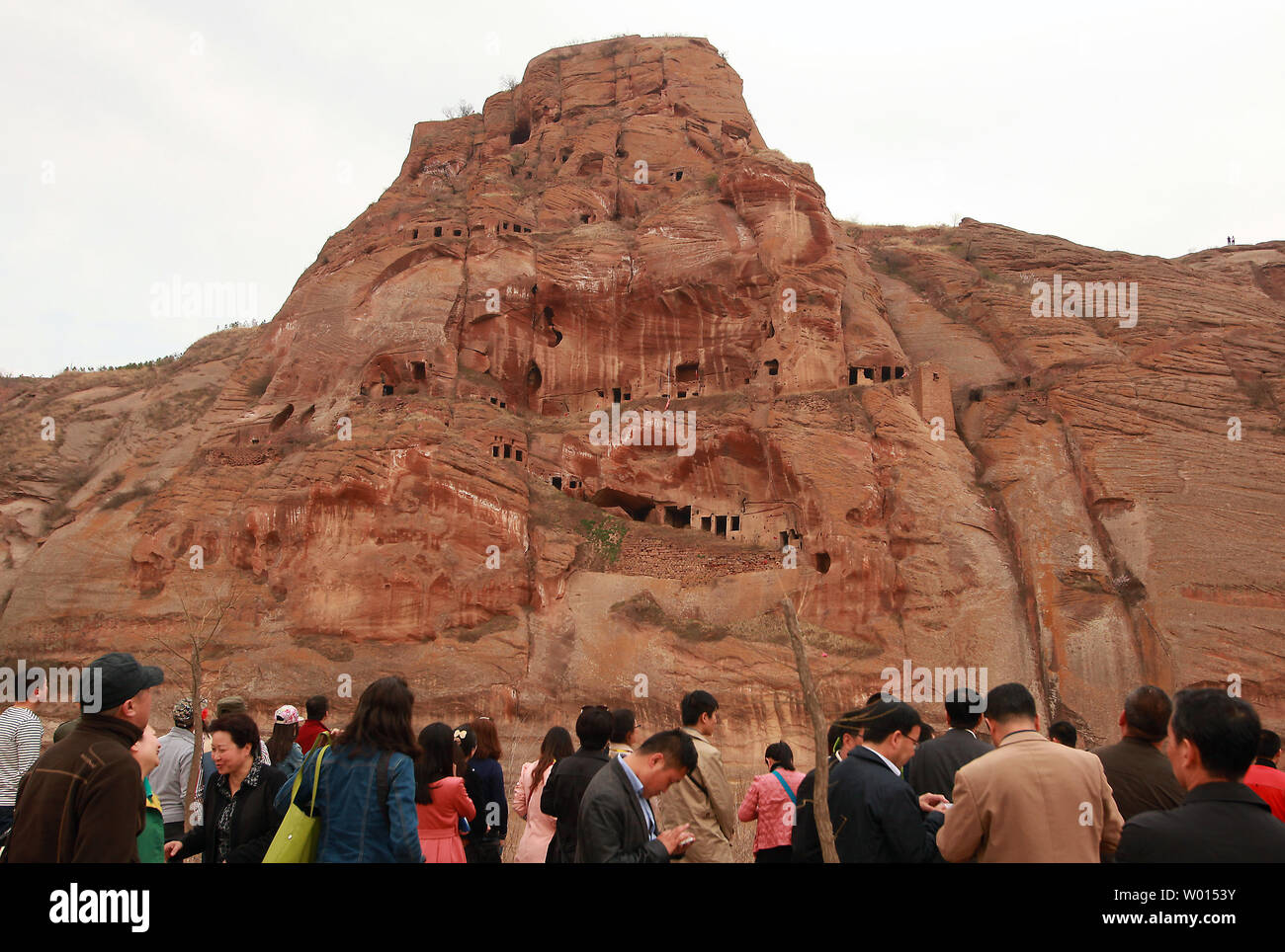 Live in caves hi-res stock photography and images - Alamy