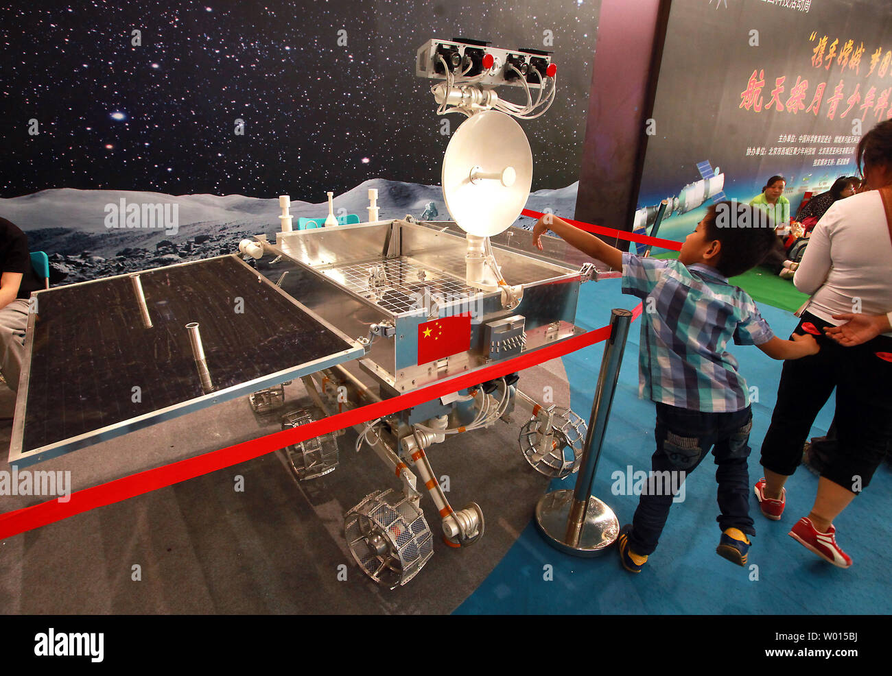 Astronauts on the moon High Resolution Stock Photography and Images - Alamy