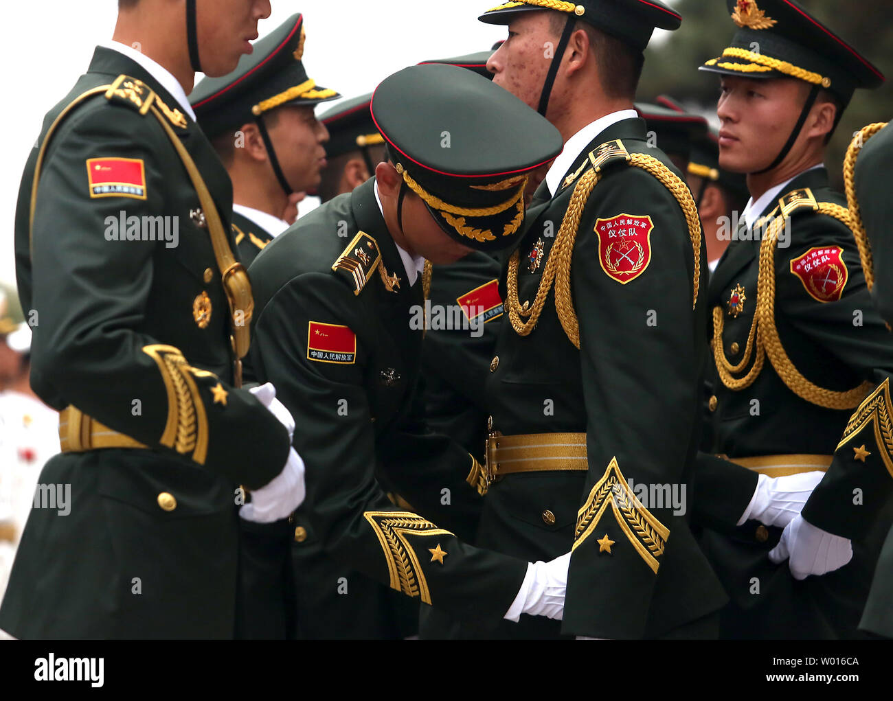 China honor guard training hi-res stock photography and images - Alamy