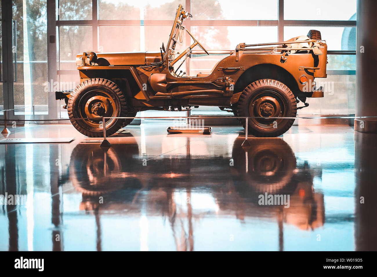 Jiading Automobile Museum vintage car Stock Photo - Alamy