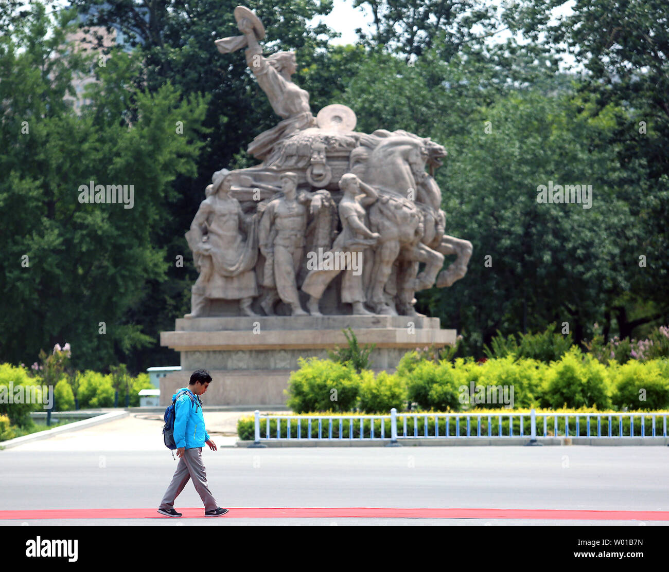 Celebrating the communist revolution hi-res stock photography and ...