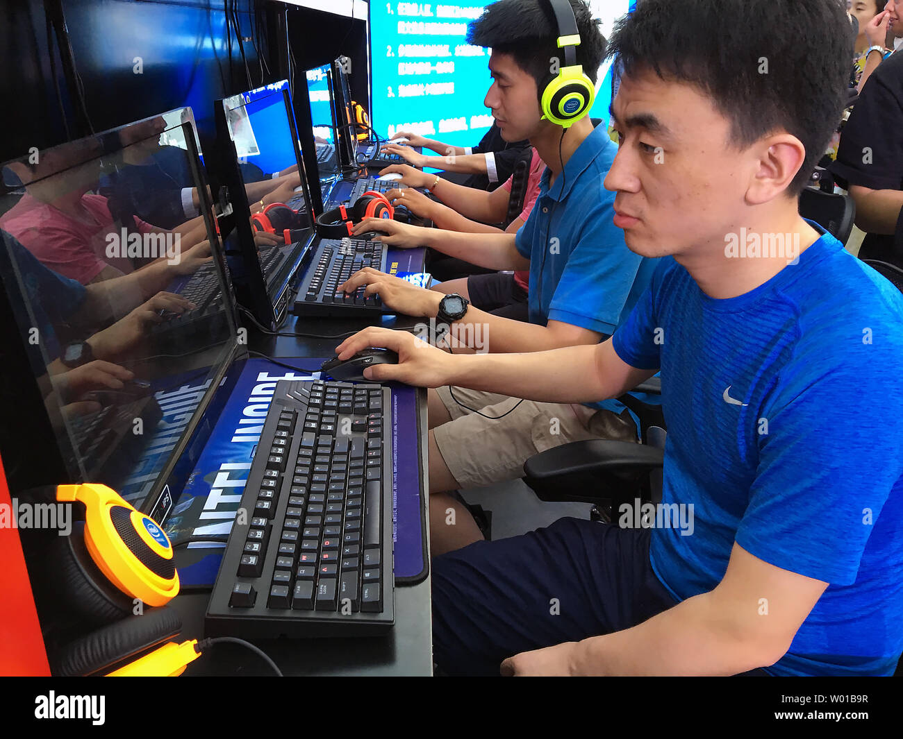 Censorship marks hi-res stock photography and images - Alamy