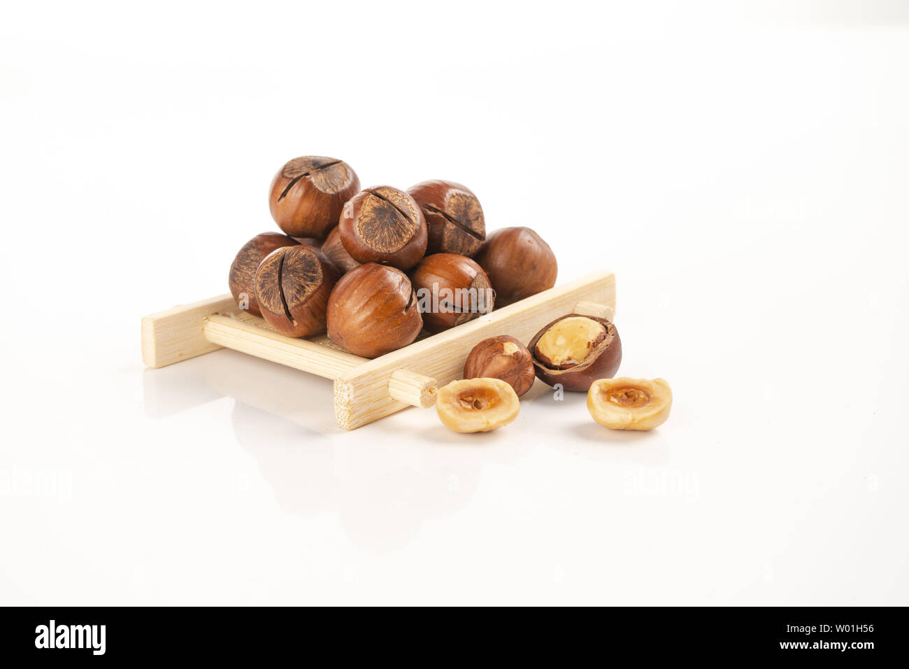 Open hazelnut hi-res stock photography and images - Alamy