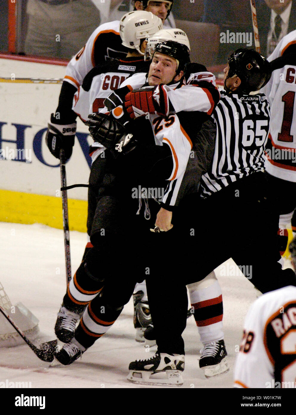 Philadelphia flyers 2004 hi-res stock photography and images - Alamy