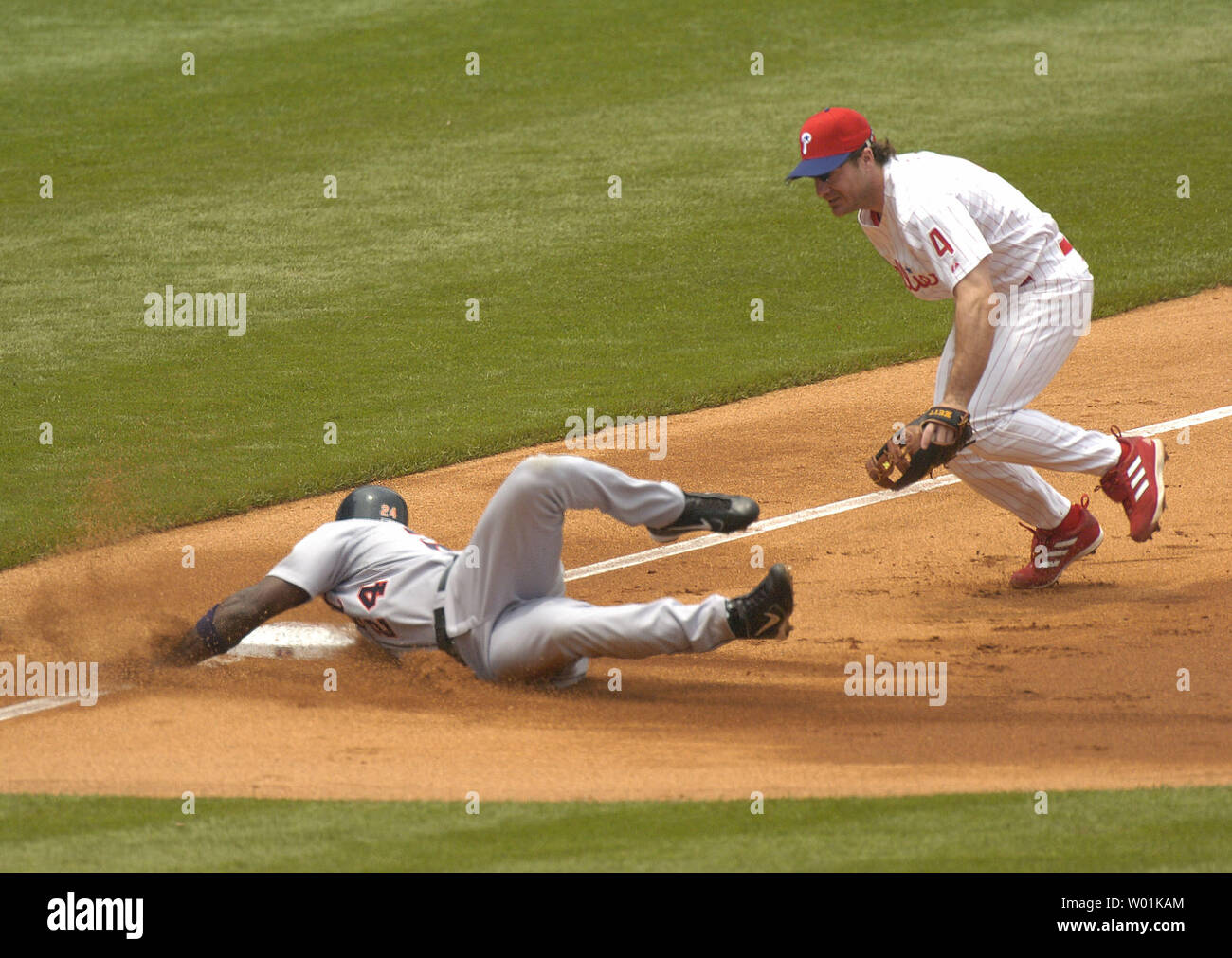 2004 phillies hi-res stock photography and images - Alamy