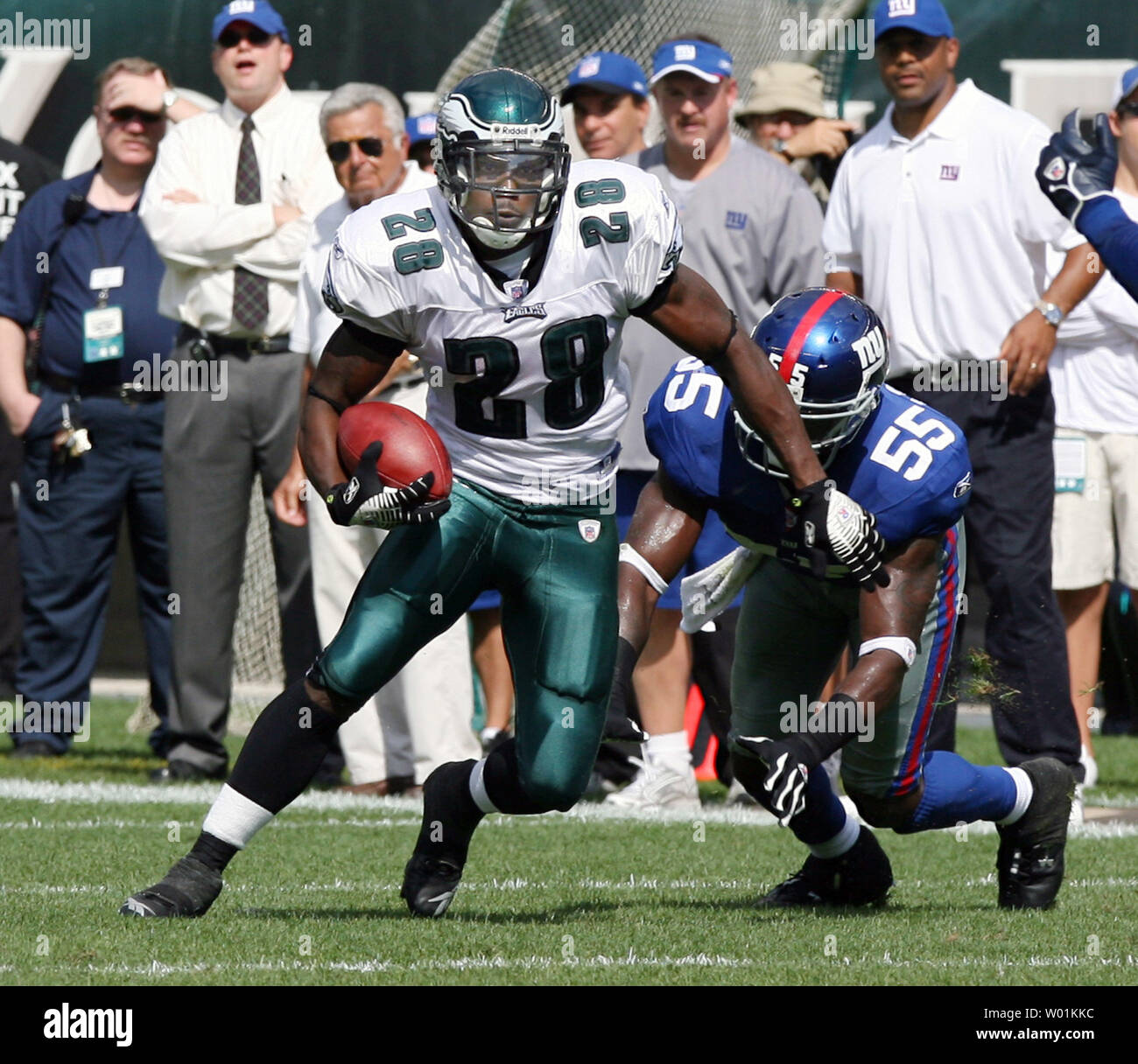 Correll buckhalter eagles hi-res stock photography and images - Alamy