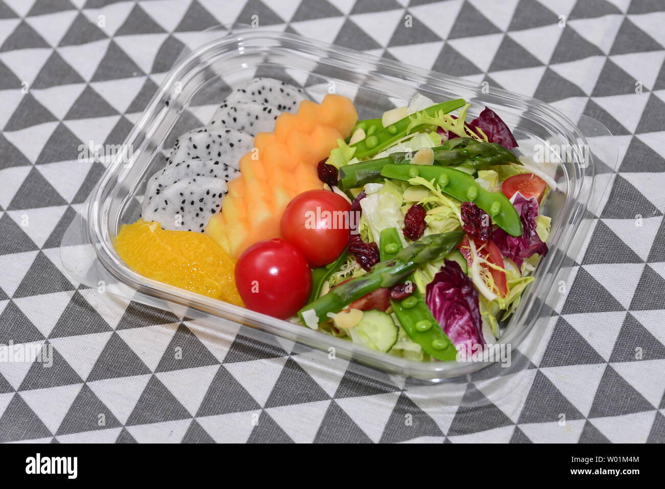 Fast food package, high-speed rail Stock Photo - Alamy