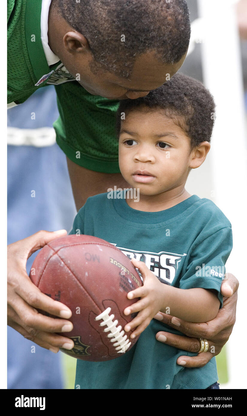 Randall cunningham eagles hi-res stock photography and images - Alamy