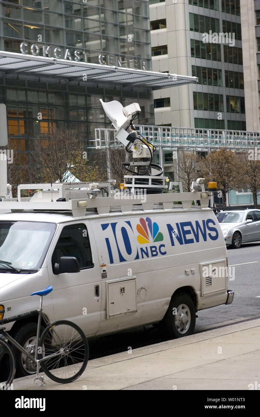 Outside Broadcasting Van Stock Photos & Outside Broadcasting Van Stock ...