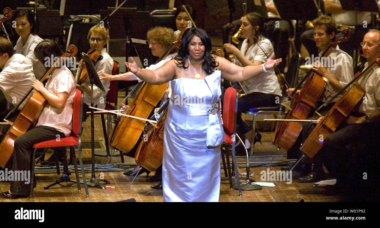 Condoleezza rice piano hi-res stock photography and images - Alamy