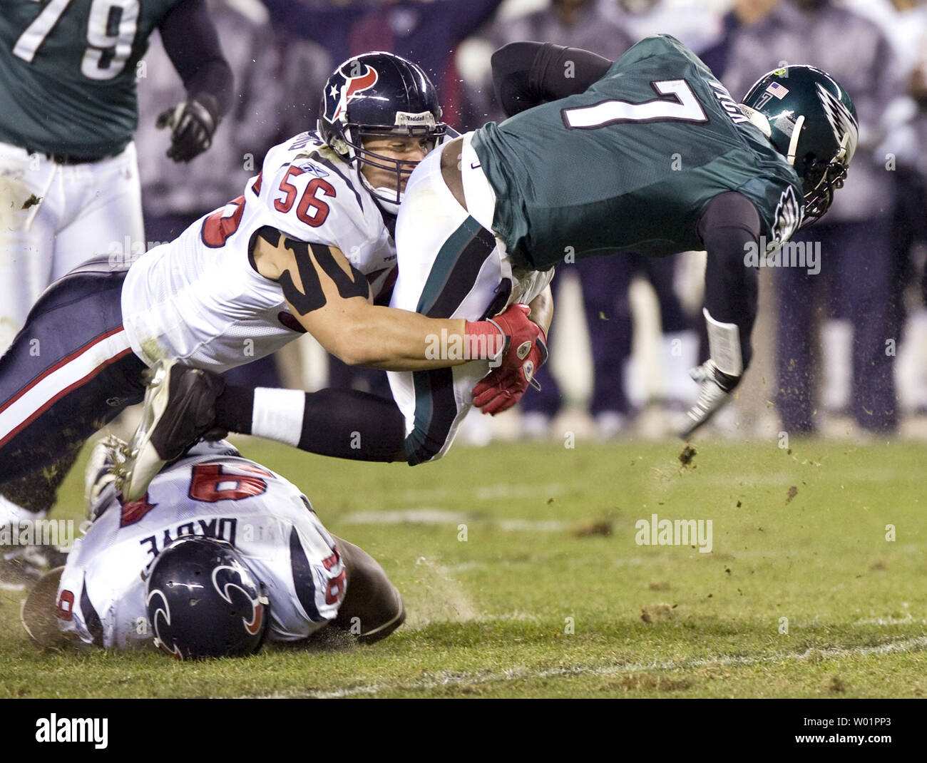 Brian Cushing Wallpaper Tackle