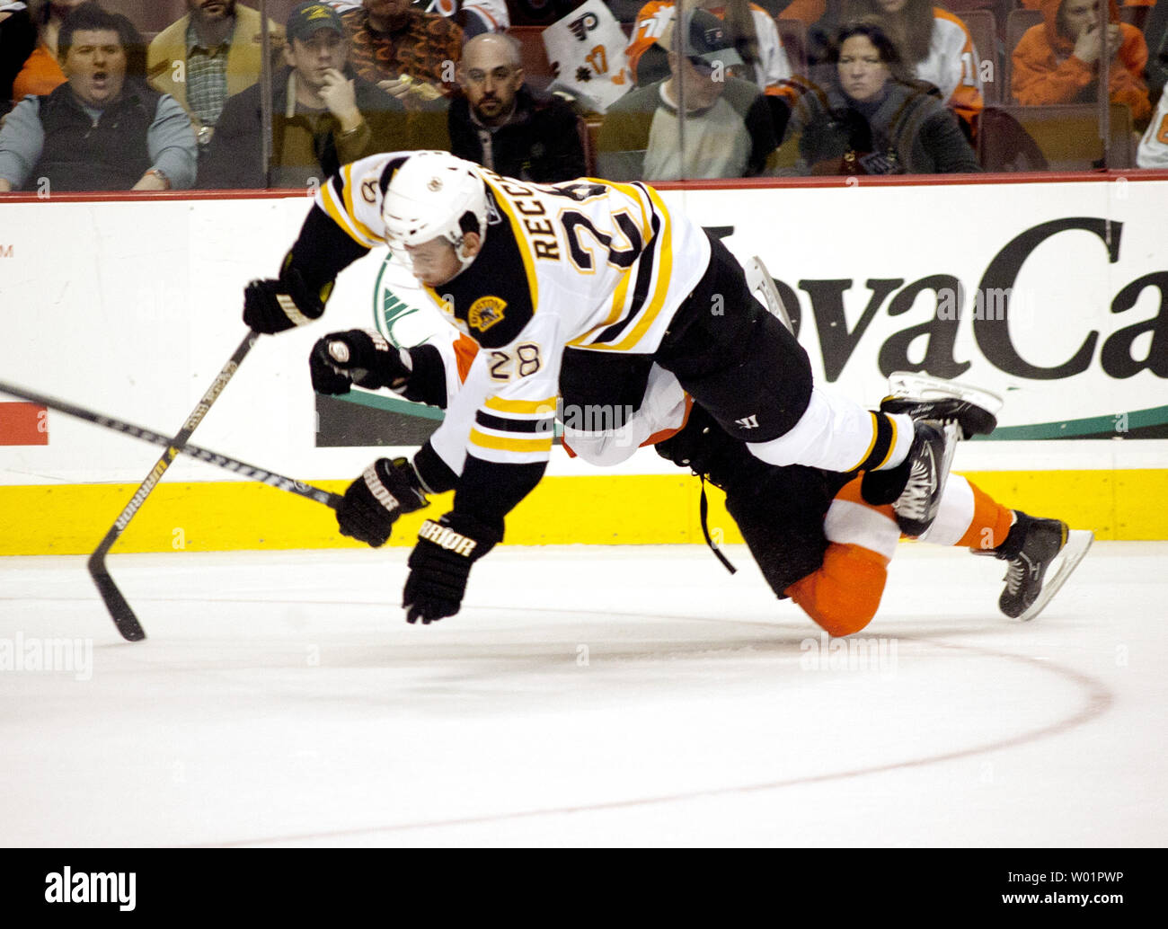 Mark recchi flyers hi-res stock photography and images - Alamy