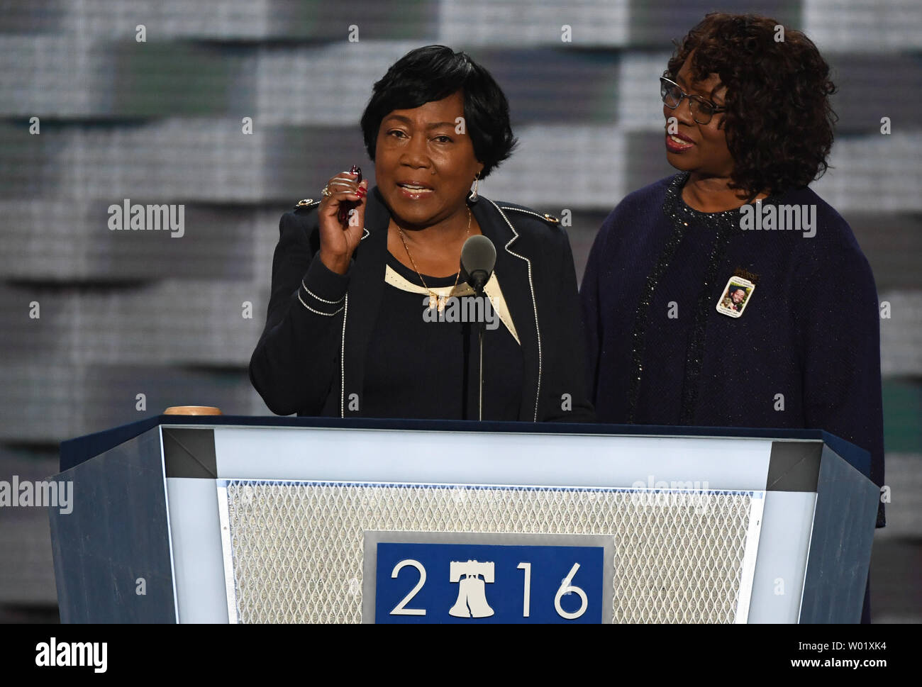 Charleston convention center hi-res stock photography and images - Alamy