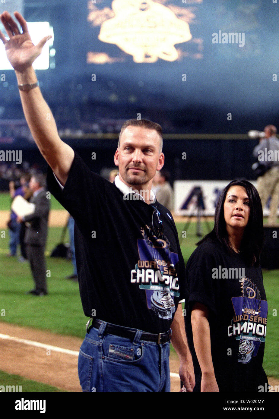 PHO2001110705 - 07 NOVEMBER 2001 - PHOENIX, ARIZONA, USA: World Series ...