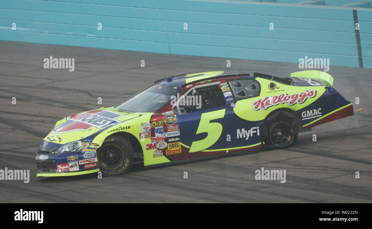 Kyle Busch limps back to the pits after an incedent with Michael ...