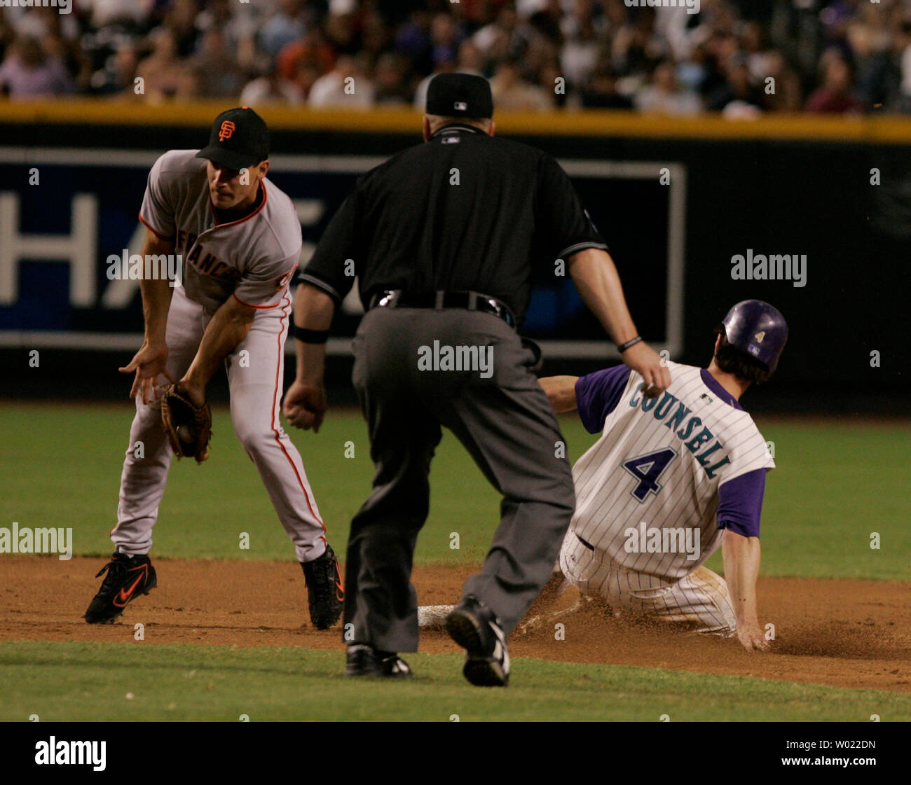 San Francisco Giants shortstop Omar Vizquel takes the throw to second ...