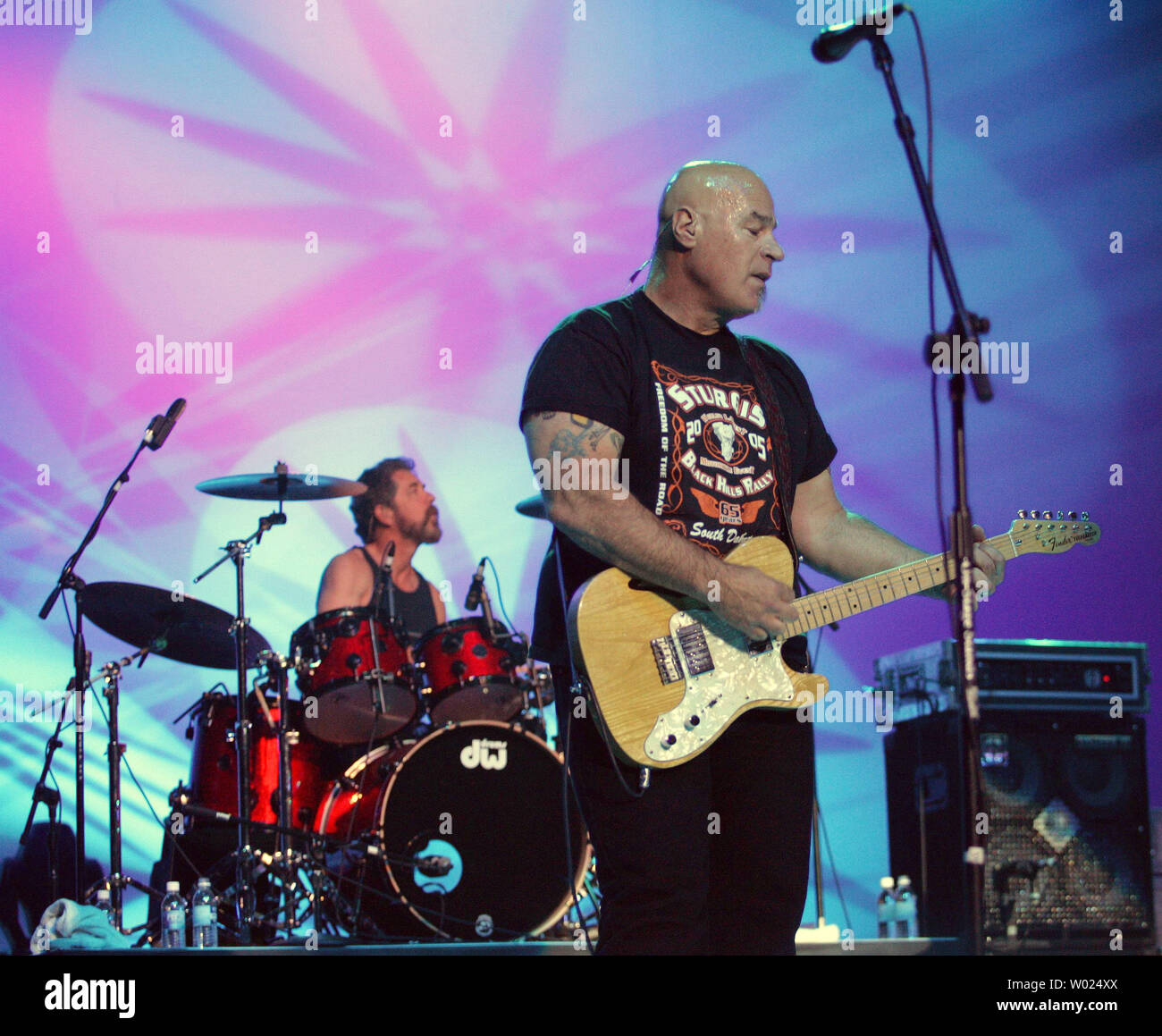 Doug clifford drummer hi-res stock photography and images - Alamy