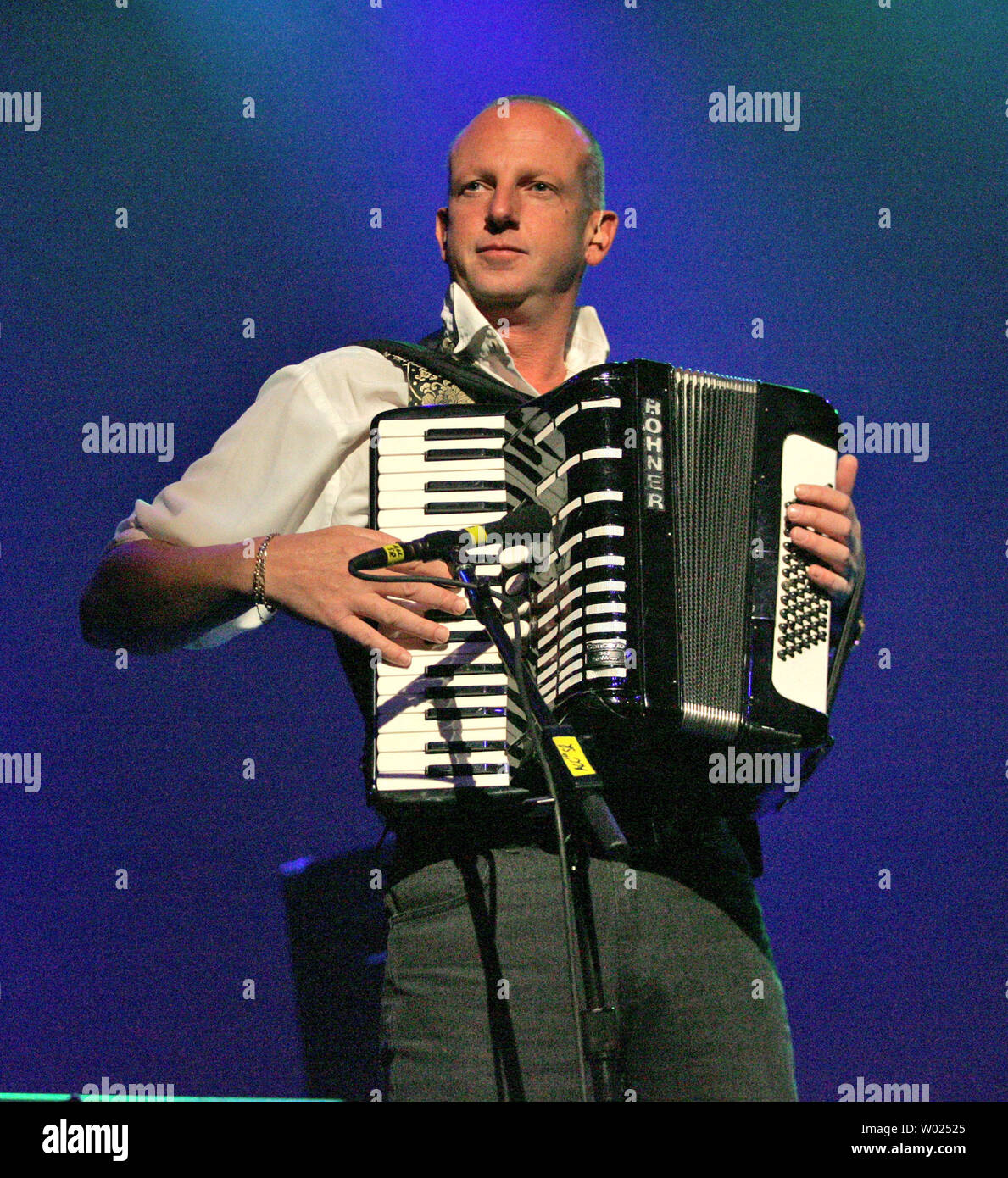 Andrew Giddings of the band Jethro Tull appears in concert at the ...