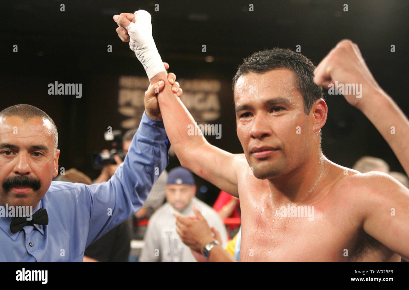 Carlos tapia hi-res stock photography and images - Alamy