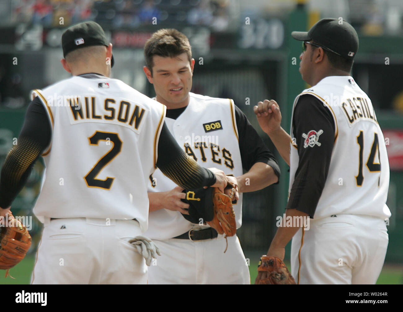 Pittsburgh Pirates Jack Wilson and Jose Castillo congratulate Freddy ...