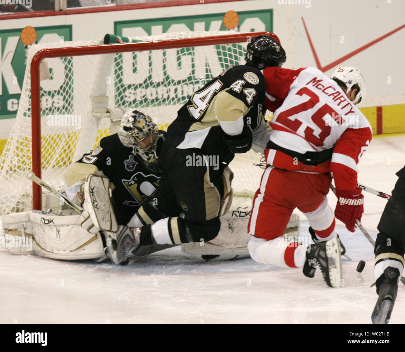 Stephen mccarty hi-res stock photography and images - Alamy